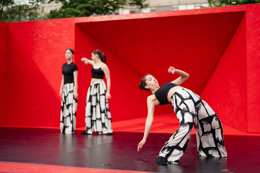 A început Romanian Creative Week, la București. Weekend dominat de arte vizuale, filme și dans ...